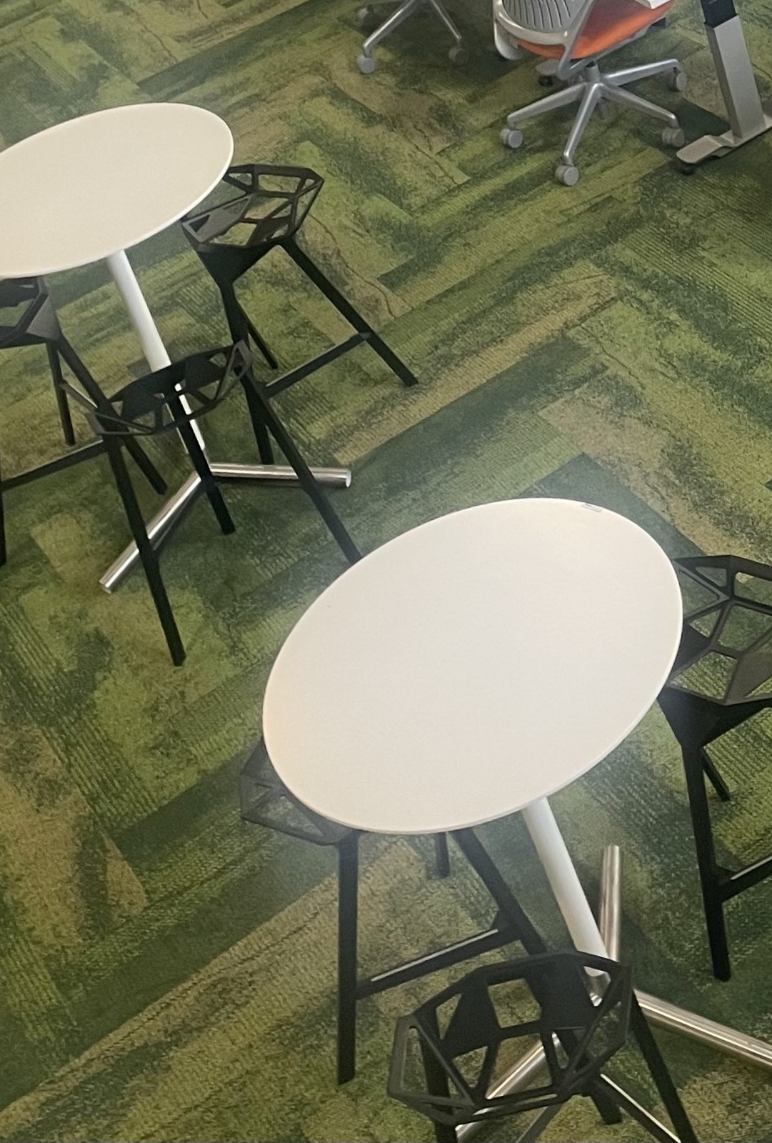 Deferments Size Round Break Room Table – Cubicle Resources
