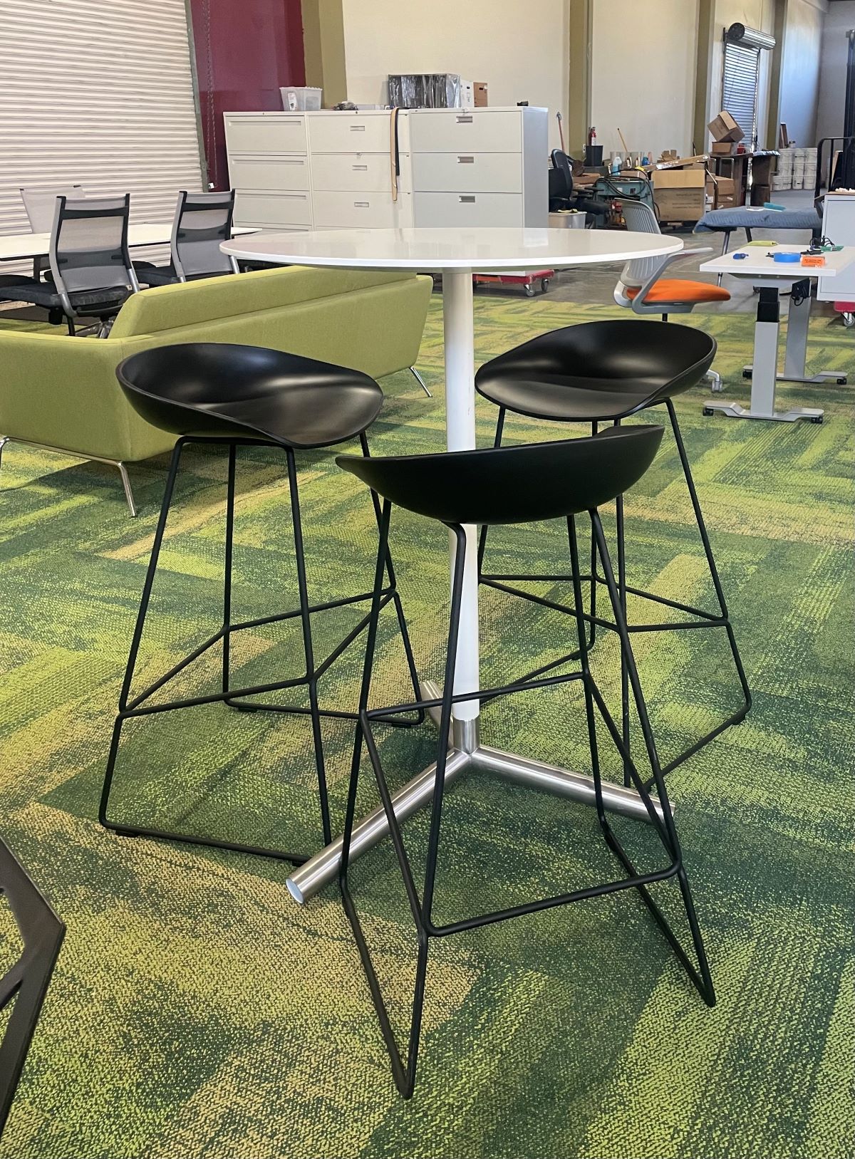 Deferments Size Round Break Room Table – Cubicle Resources